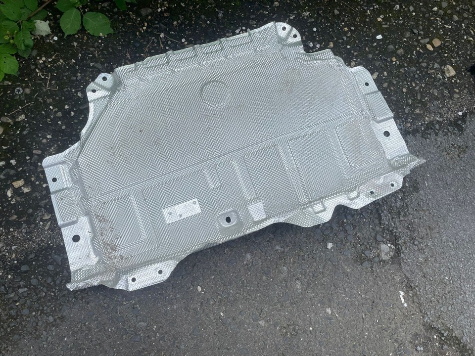 Heat Shield Protective Sheet Metal Rear Volvo XC60 II 246 Original ...