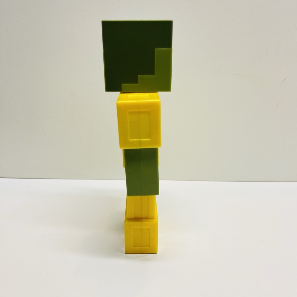 Minecraft Large 8.5" Pixel Action Figure Lot + Creeper Night Light | eBay