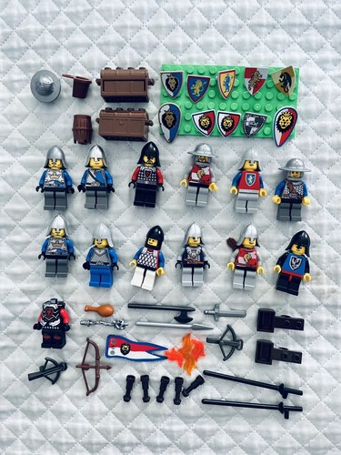 Lego 50 Pc. Lot Castle Minifigures Knights Kingdom Accessories Shields ...