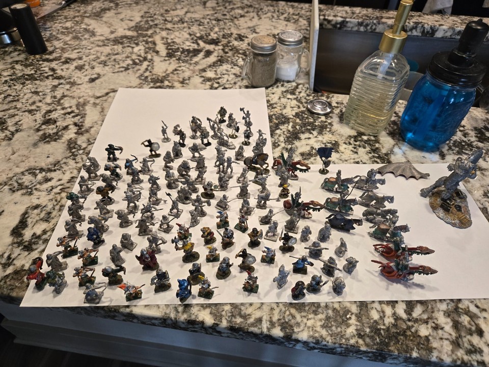 Vintage Dungeons & Dragons Grenadier Miniature Figures (Lot Of 150+) | eBay