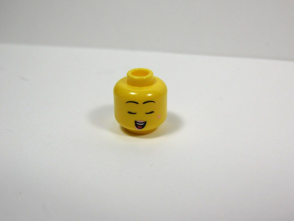 LEGO Yellow Female Girl Dual Sided Head Minifig Eyes Closed Smile J11 ...