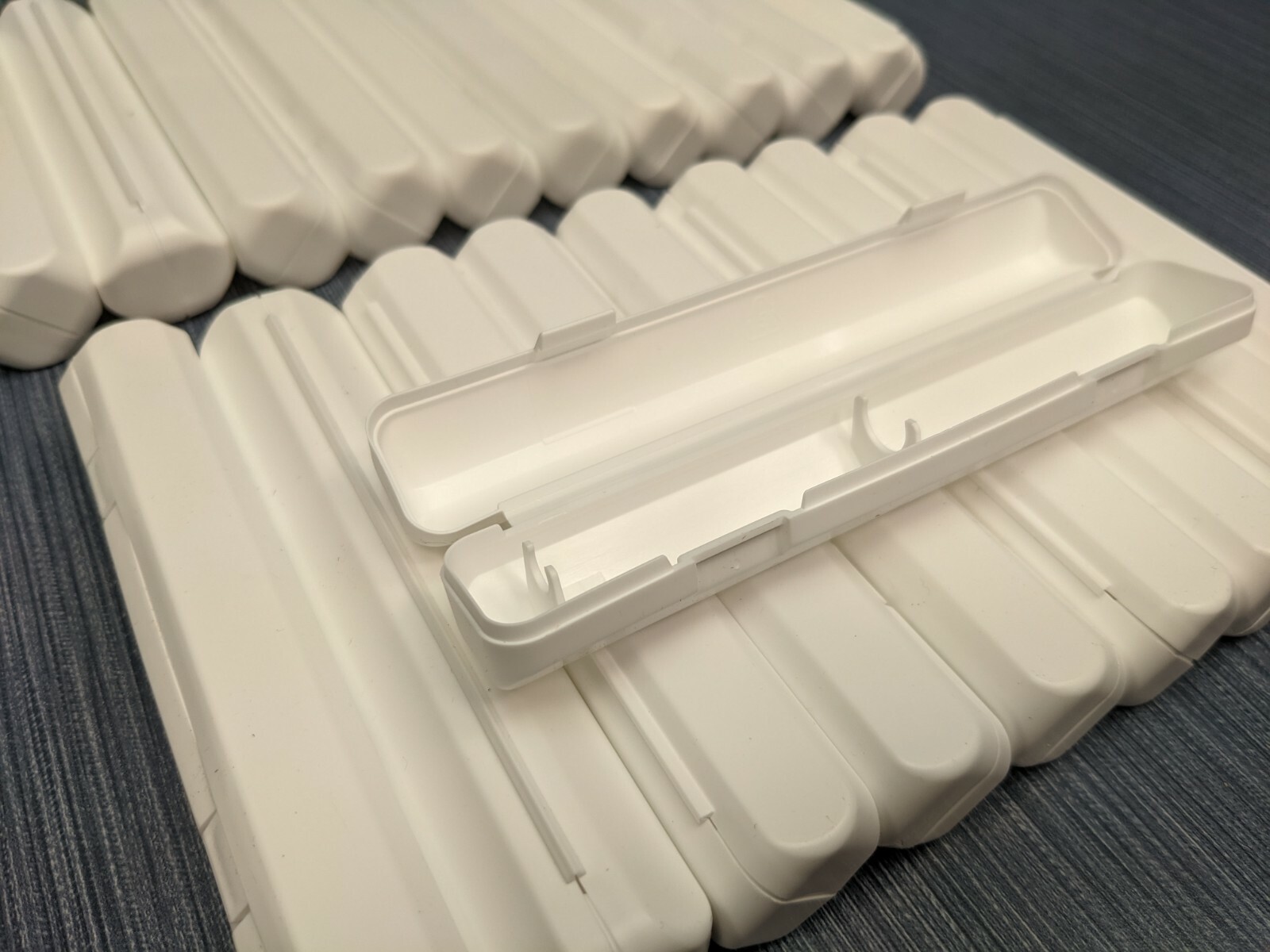 Lot of 20 Syringe 3ML Case White 22-1610-001 COMAR Cases | eBay