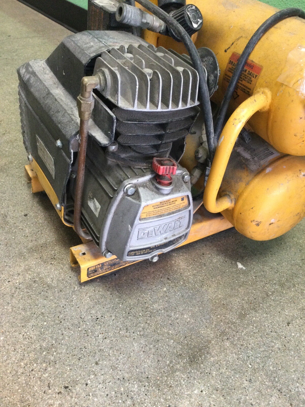 DEWALT D55153 1.1 HP 4 Gallon Electric Air Compressor for sale online ...