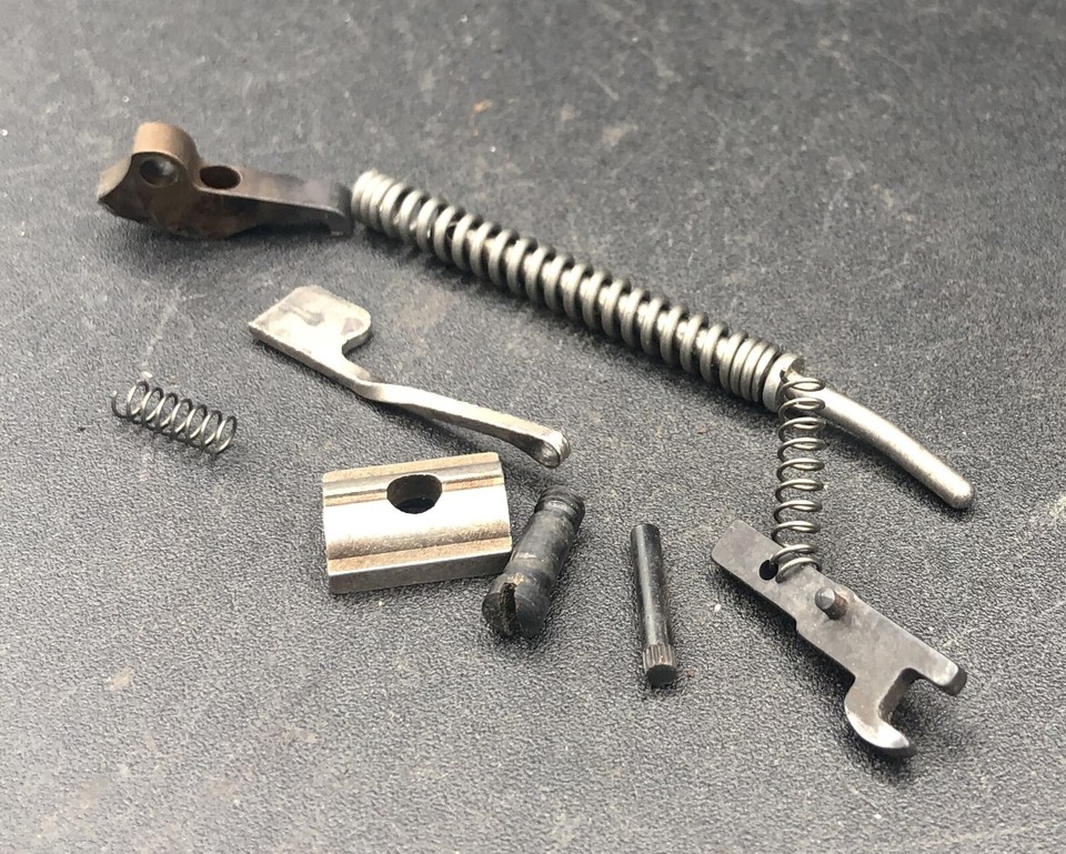 H&R Model R73 .32 H&R Magnum Misc. Small Parts Lot | eBay