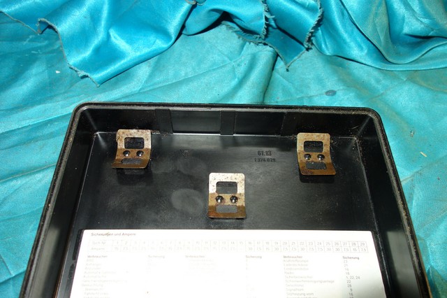 BMW E34 Sicherungskasten Deckel Abdeckung Sicherung 1374029 online ...