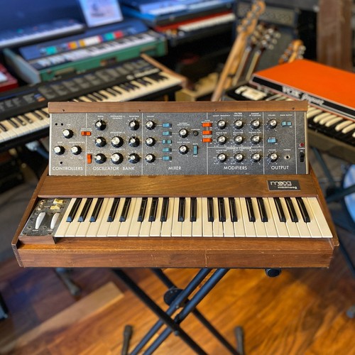 Moog Minimoog Model D 44-Key Monophonic Synthesizer Walnut 1973 | eBay