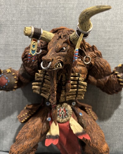 Figurine World of Warcraft SOTA Toys Tauren Shaman Figure 2004 30 Cm ...