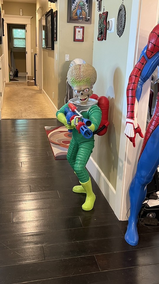 Mars Attacks Life Size DIY Model Alien | eBay