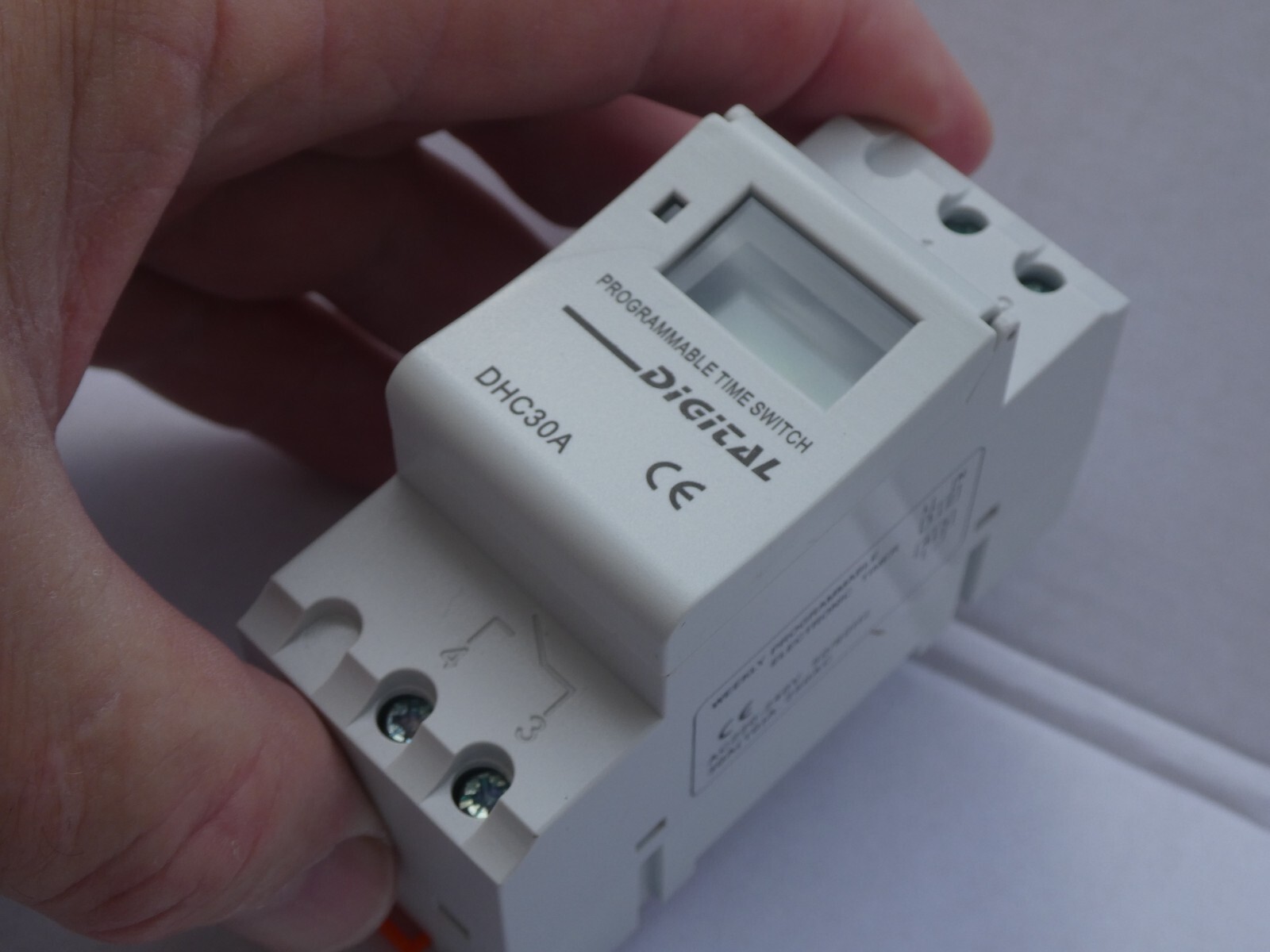 240v DIGITAL TIMER SWITCH LCD 24/7 DIN RAIL 30A PUMP SOLAR LIGHTING ...