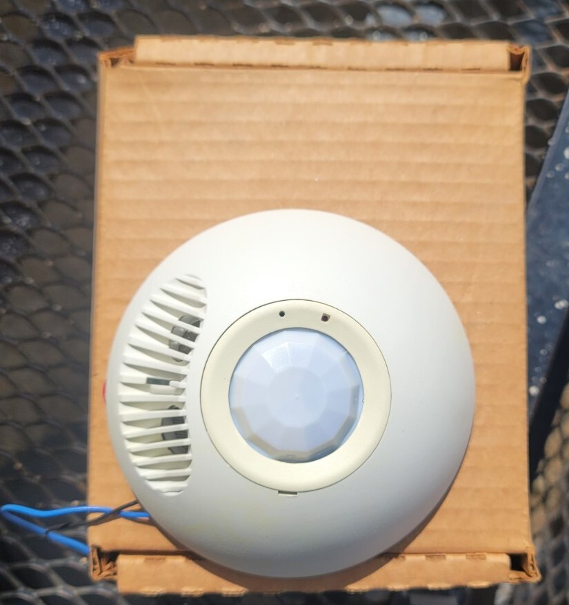 Hubbell ATD1000C Ceiling Sensor Adaptive Technology Ultrasonic Passive ...