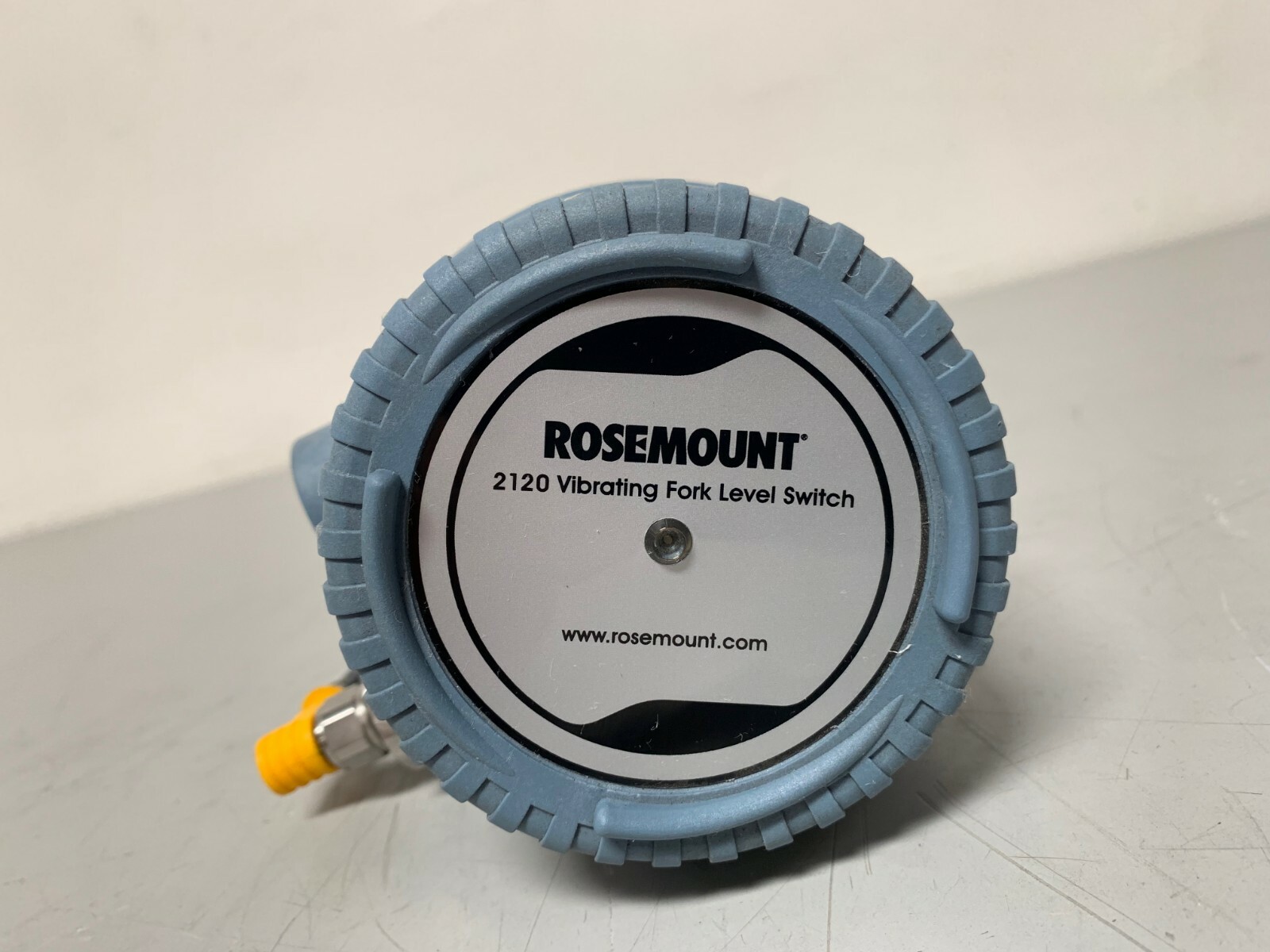 Rosemount 2120 Vibrating Fork Liquid Level Switch 2120D5RV1NADE0165 w ...