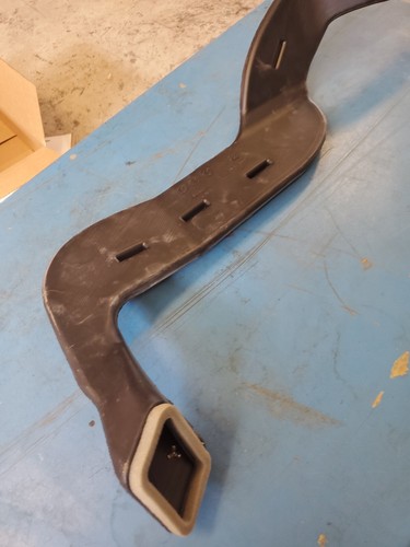 Genuine GM Passenger Side Floor Rear Air Outlet Duct 84454723 | eBay