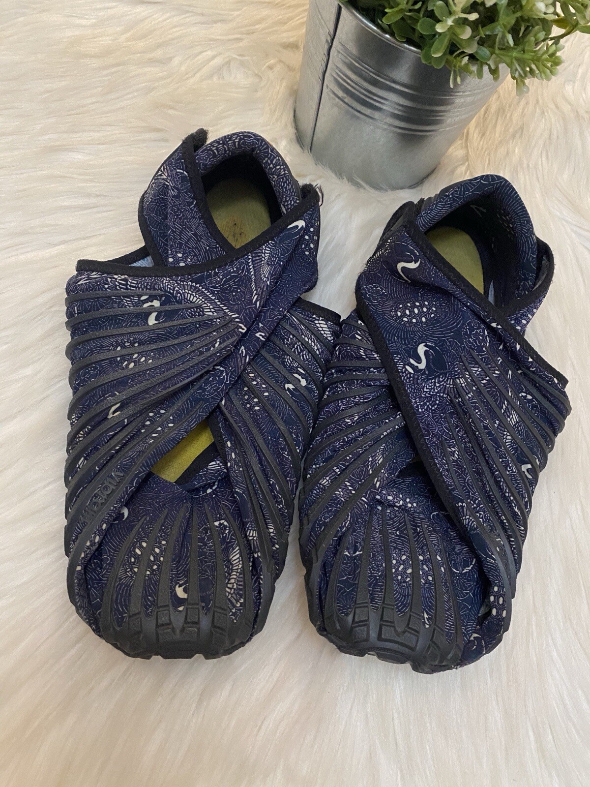 Vibram Furoshiki The Wrapping Sole Shoes Blue White S… - Gem