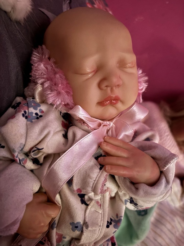 Beautiful Reborn Baby Can Be Boy Or Girl Weighted Soft Very Cuddly ...