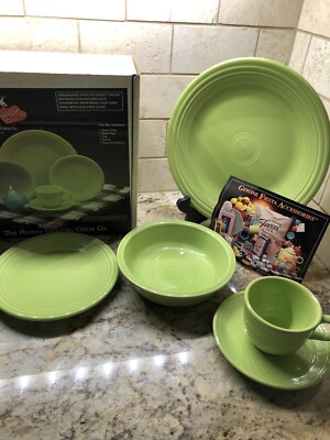 NIB Retired Chartreuse Fiesta 5 Piece Place Setting Fiestaware 1st ...