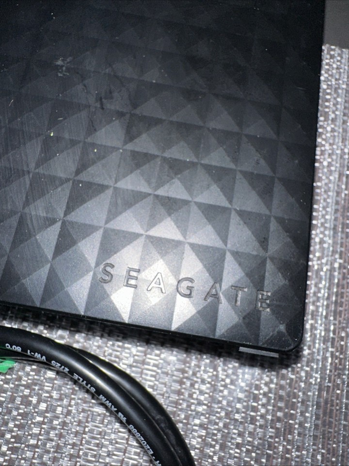 Seagate Expansion 2 TB USB 3.0 Desktop External Hard Drive SRD0NF2 | eBay