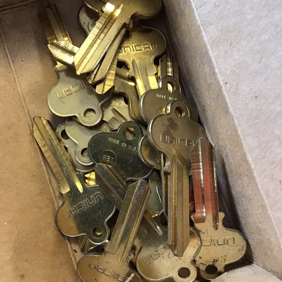 Lot of 26 Uncut Key Blank | Segal | 1022, SE1 | eBay