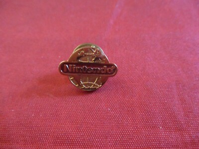 World of Nintendo Employee Promo Pin Button NES/SNES Era Globe Design ...