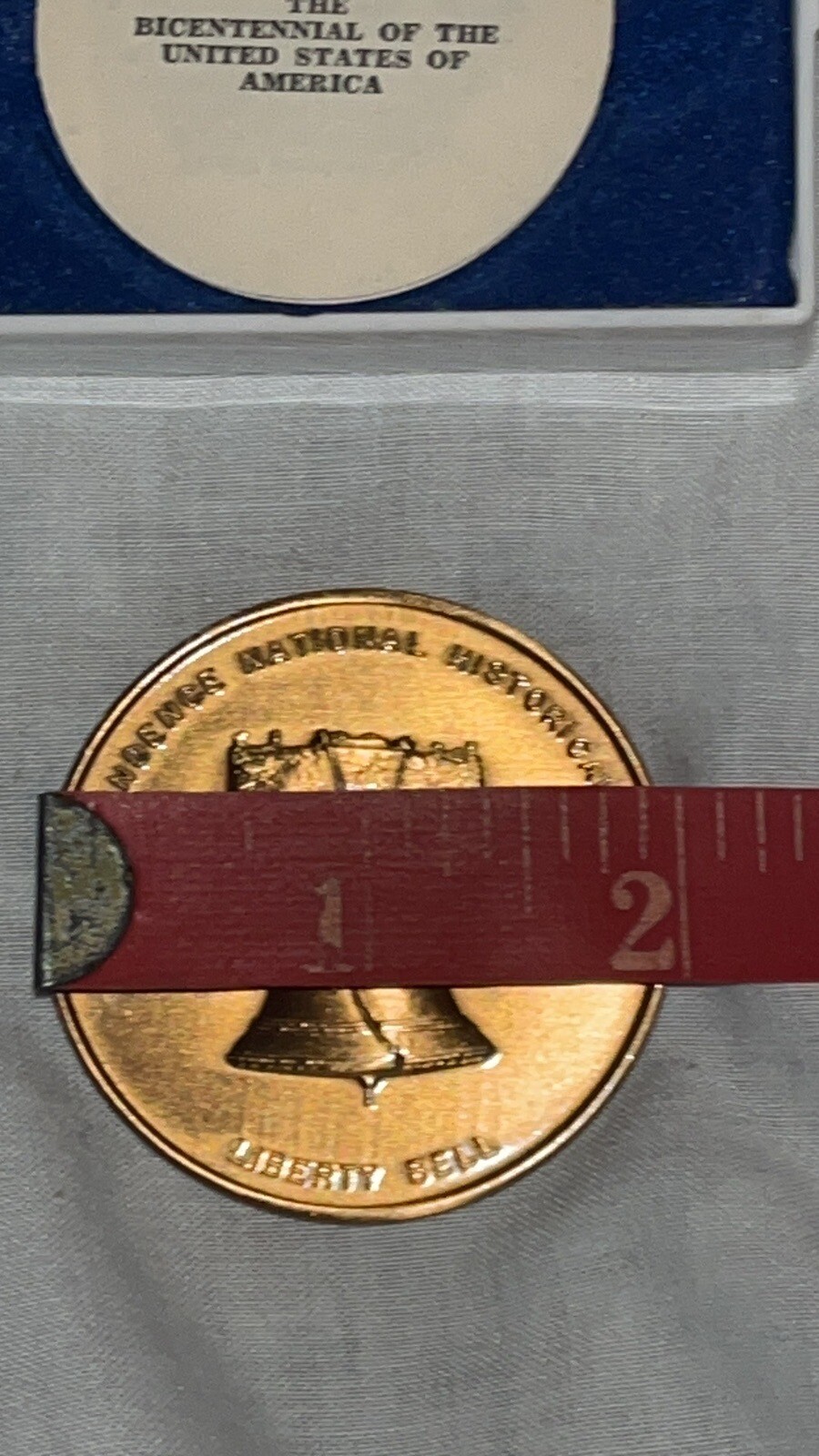 Vintage Liberty Bell Commemorative Bicentennial Coin Medal 1776-1976 ...