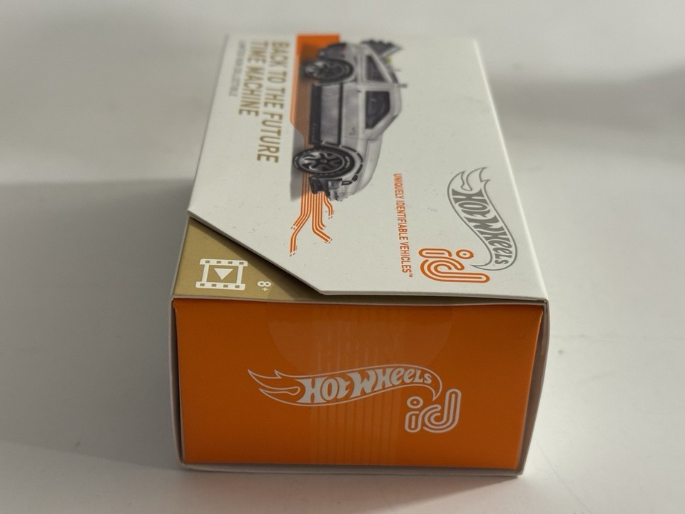 Hot Wheels iD Back To The Future DeLOREAN TIME MACHINE Screen Time ...