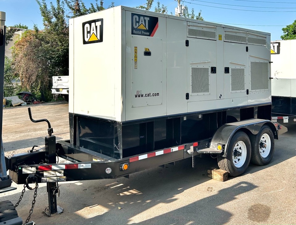 2012 Caterpillar XQ200 200kW Diesel Generator – Towable Trailer Multi ...