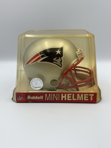 New Vintage 2000 Riddell NFL New England Patriots Football Mini-Helmet ...