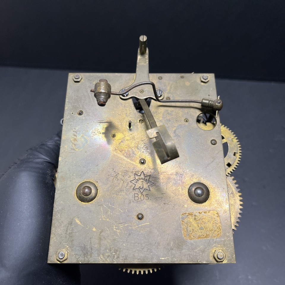 ANTIQUE JUNGHANS B05 156 CLOCK MOVEMENT USED UNTESTED FOR PARTS OR ...
