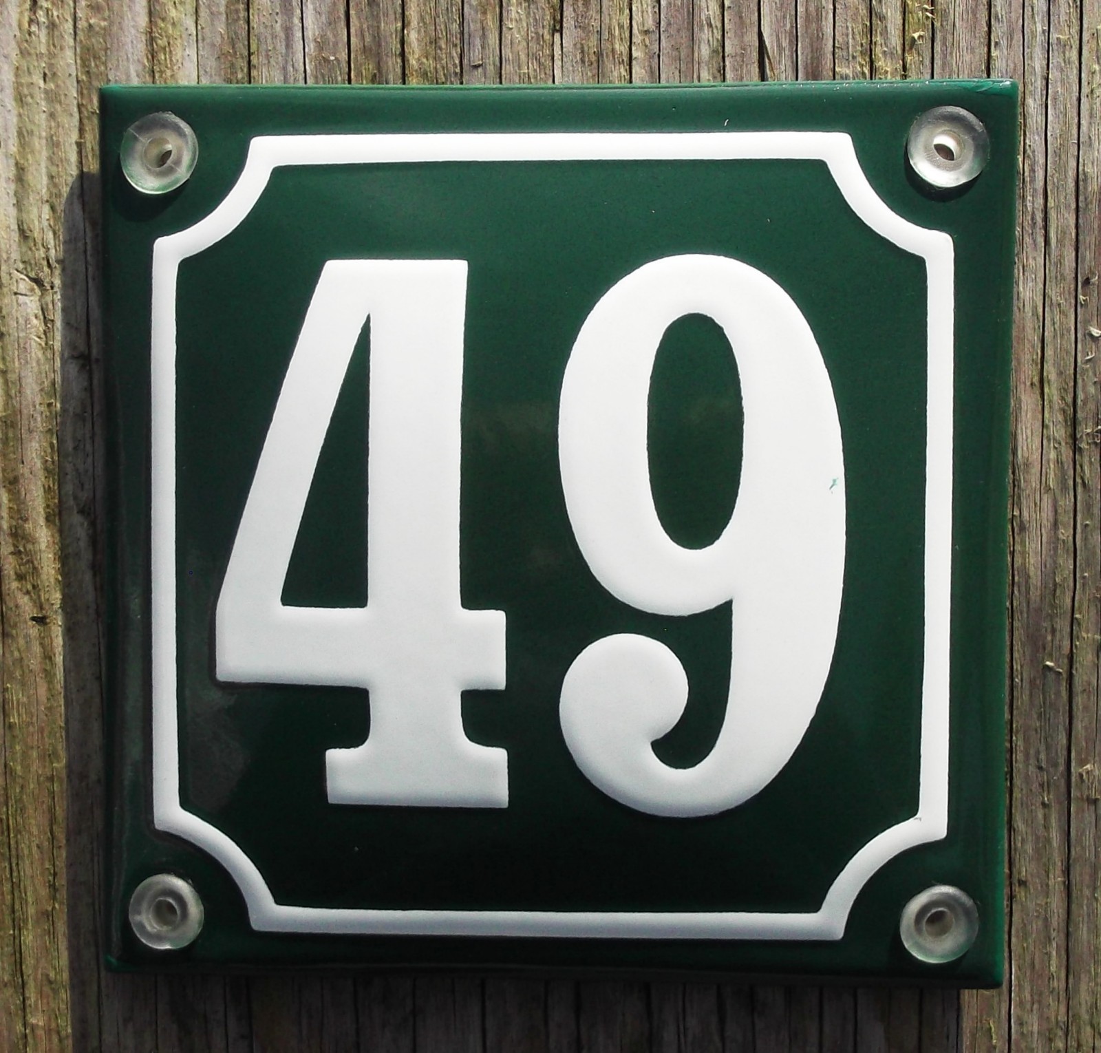 HOUSE NUMBER 49 CLASSIC ENAMEL SIGN. CREAM No.49 ON A GREEN BACKGROUND ...