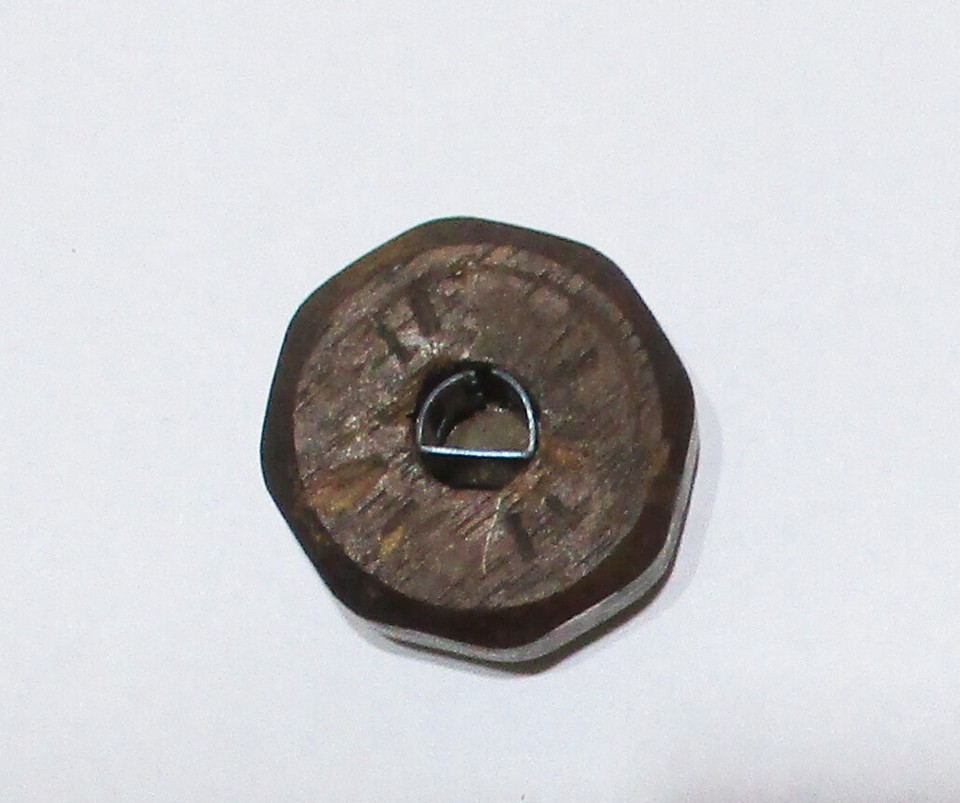 FOUR Metal "D" Knob Inserts For Old Antique Tube Radio Half Moon/D ...