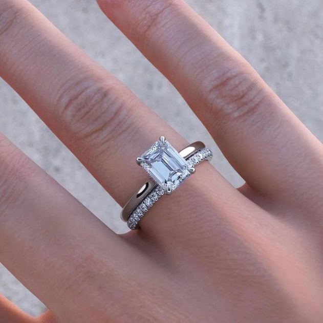 Bague de fiançailles diamant taille émeraude 3 carats créée en ...