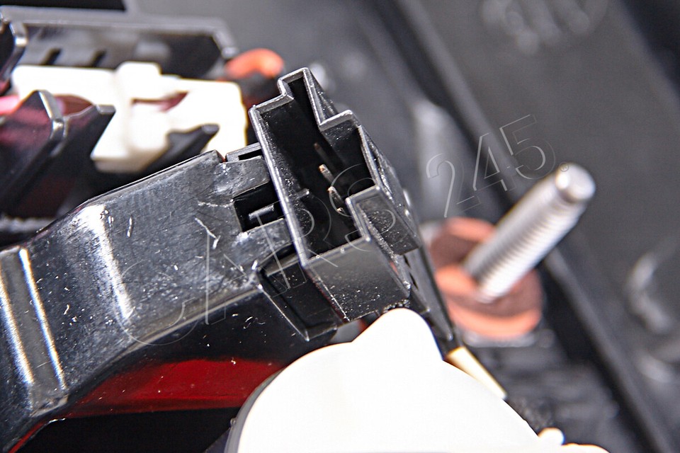 Genuine MERCEDES W166 GLE W166 M-CLASS Rear lamp combination 1669063301 ...