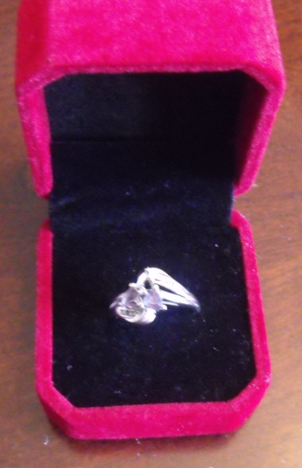 10k White GOLD Ring Size 7 With Purple Amethyst? Stones 2.7 grams ...