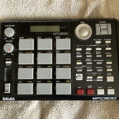 AKAI Professional MPC500 Sampler Sequencer Portable Music Production ...