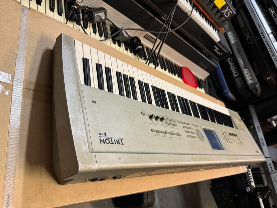 Korg Triton Pro 76 key Workstation Synth /keyboard /16m/Clean ARMENS | eBay