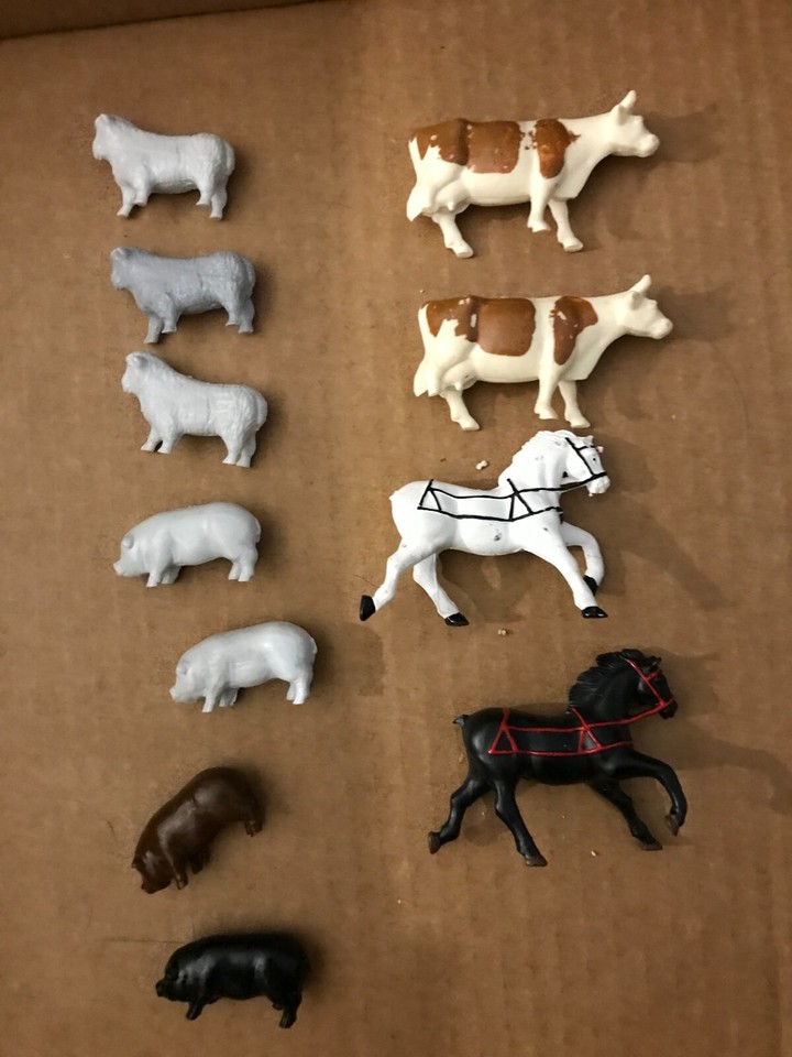 LIONEL MARKED BB HORSE PIG COW SHEEP PLASTICVILLE LOT FARM ANIMALS 21 ...