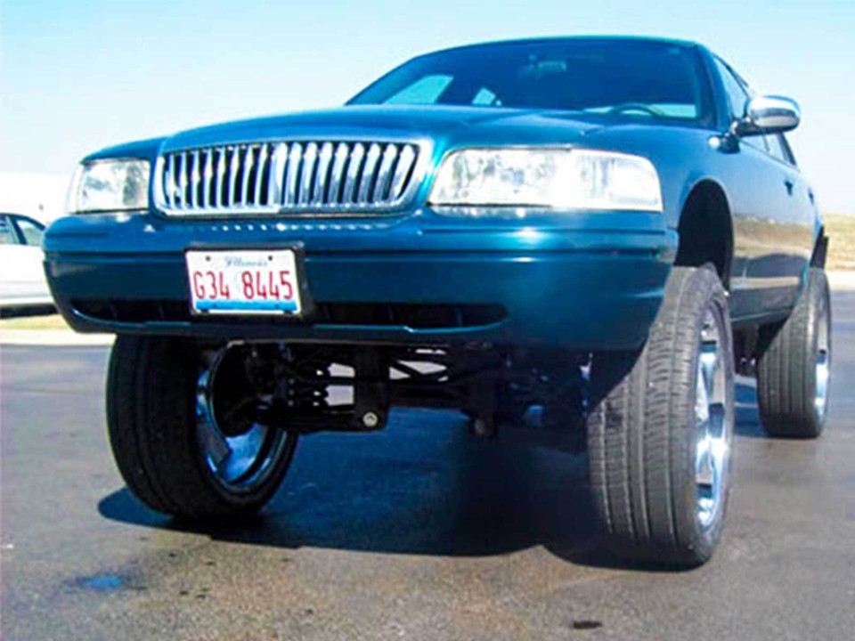 Ford Crown Victoria lift kit 03-05 Grand Marquis Marauder Town Car 26 ...