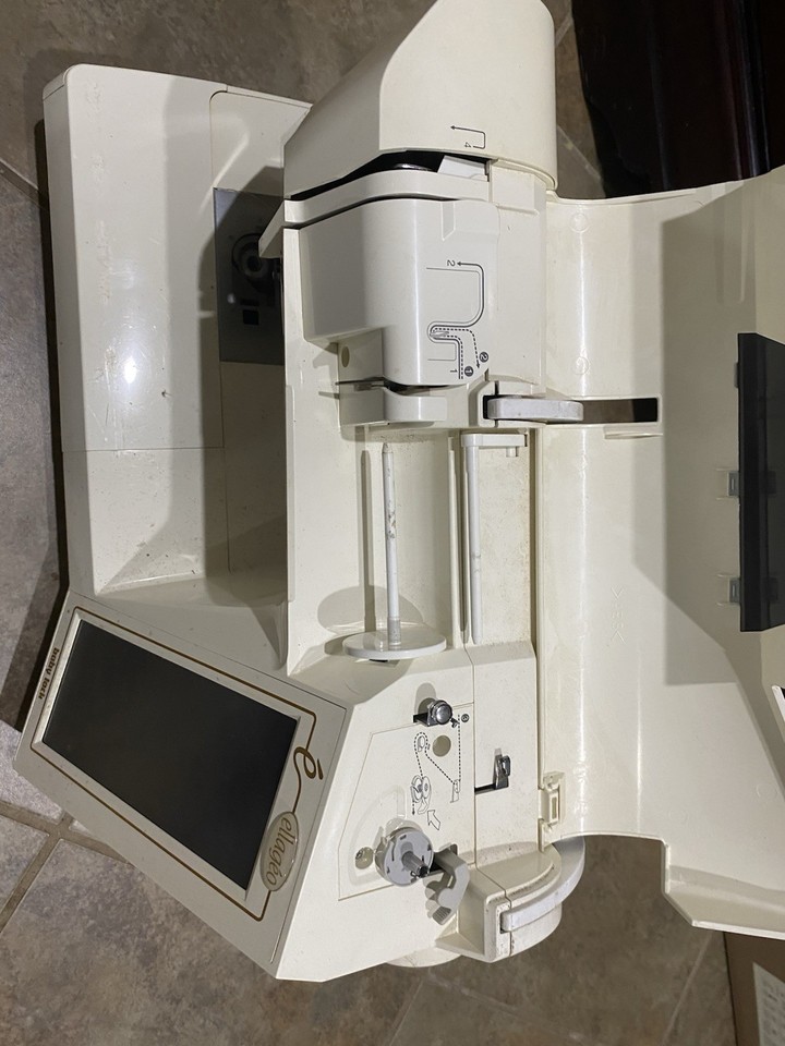 Baby Lock Ellageo ESG2 Computer Sewing Machine; Embroidery Arm; Pedal ...