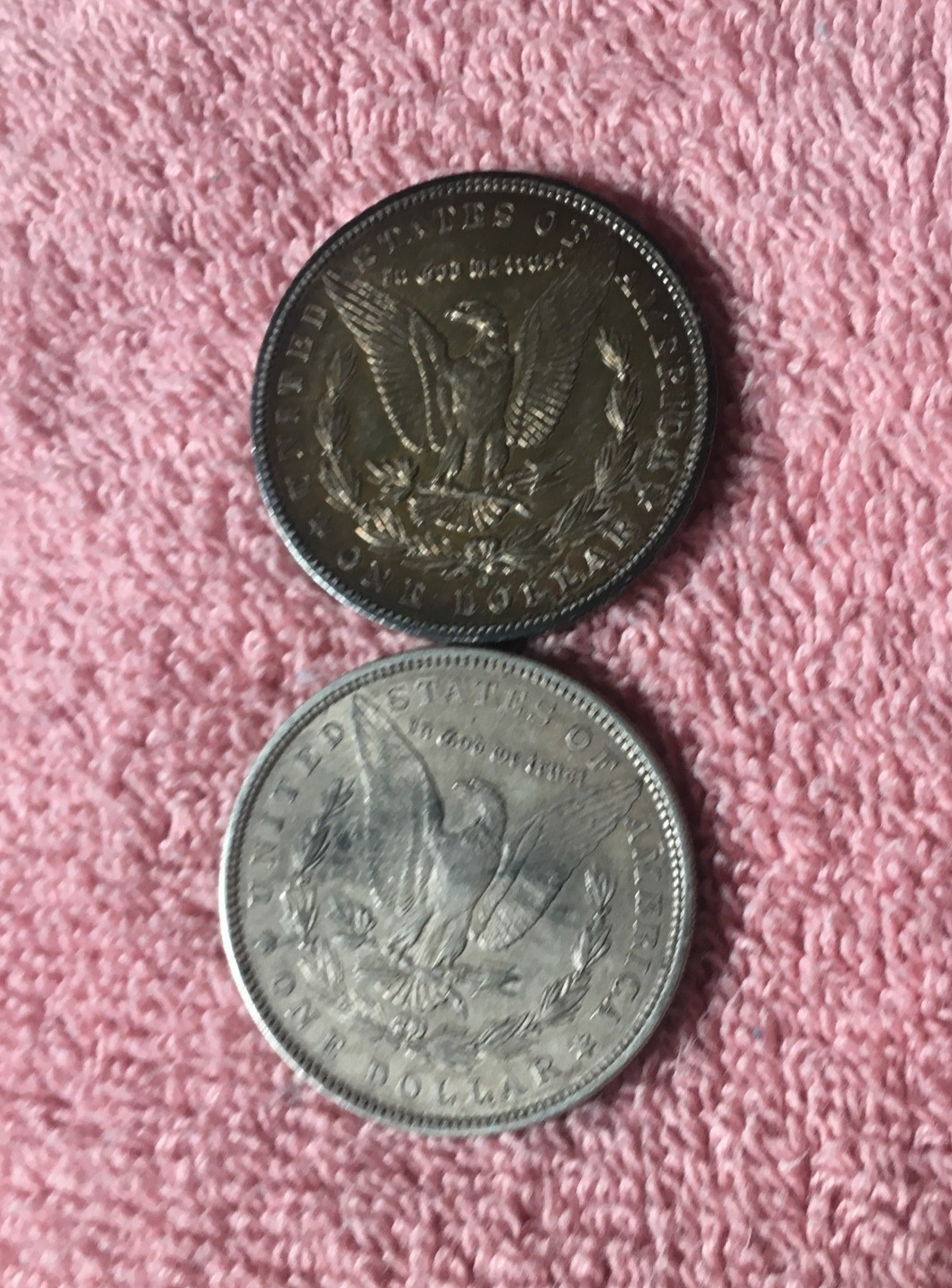 MORGAN SILVER DOLLAR COINS. LOT OF 2 AU + DETAILS COINS. PRE 1921 LOT ...