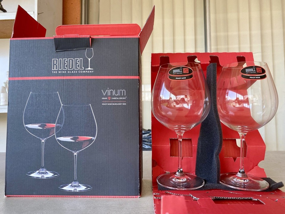 2x BRAND NEW RIEDEL CRYSTAL PINOT NOIR VINUM GLASSES ROMANEE CONTI DRC ...