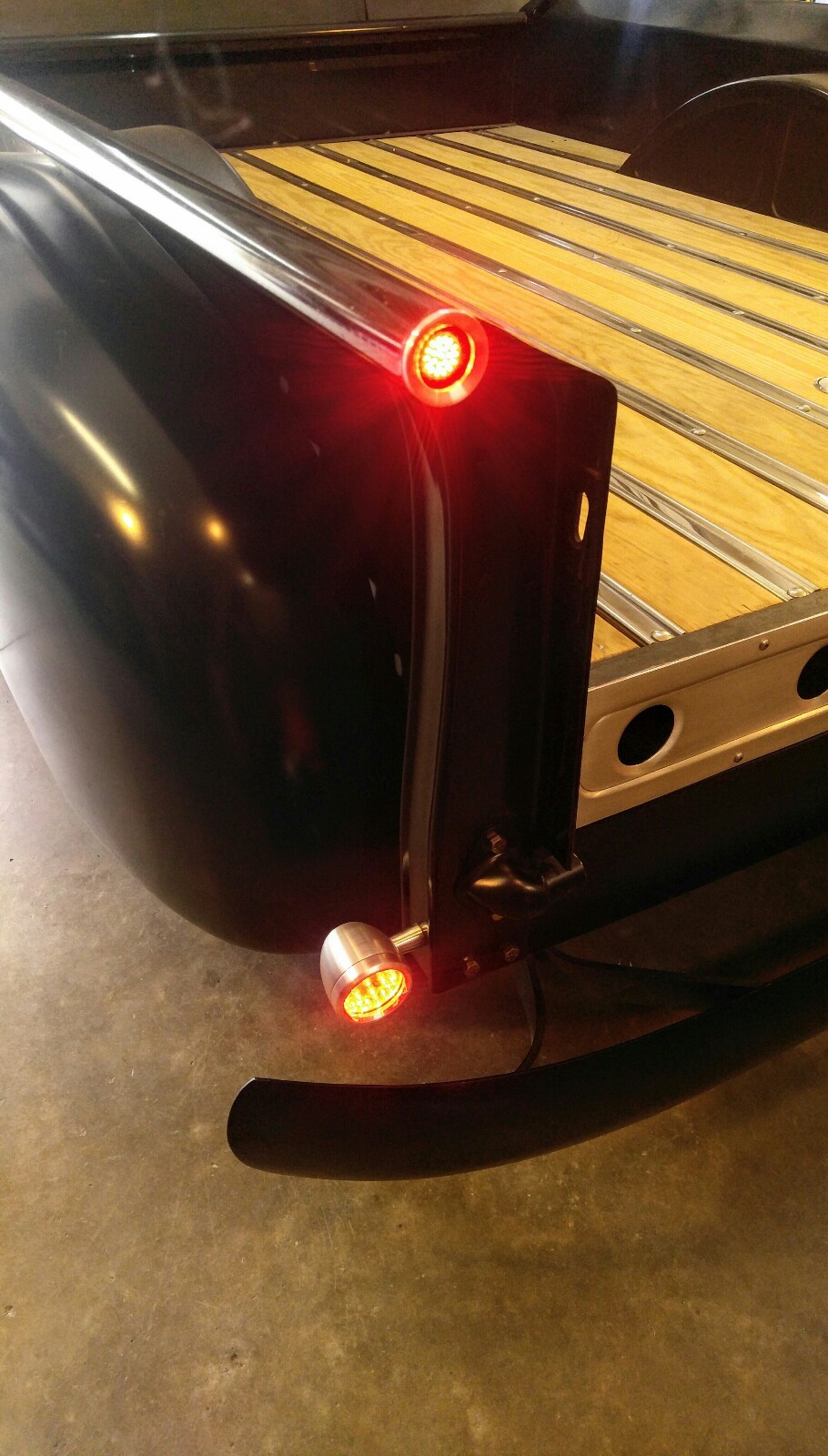 Universal 2.5" LED Tail lights/Billet bed roll lights Chevy Ford,Dodge ...