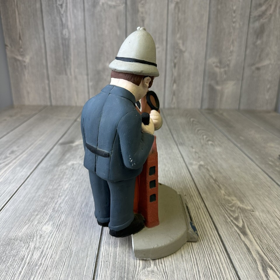 Vintage 1993 Pinkerton’s Inc. Security & Investigation Chalkware Statue ...