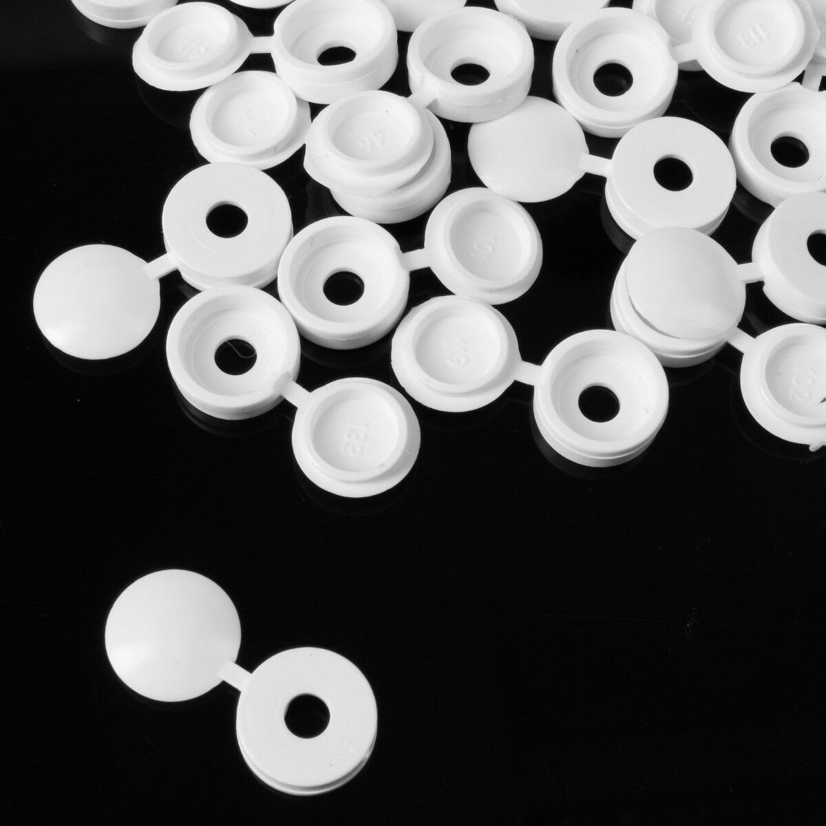50 x Plastic Screw Cup and Covers Caps to Fit No.6/ No.8 Screws - White ...