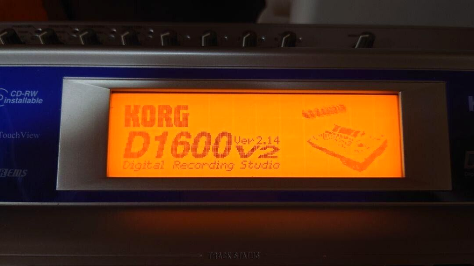 Korg D1600 Digital Recording Studio Pro Audio Equipment Multitrack 16 ...