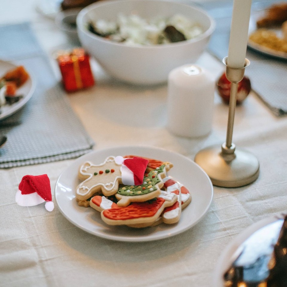 24 Pcs Mini Christmas Lollipop Hats Candy Santa Caps Nonwovens Red ...