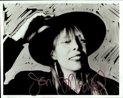 JONI MITCHELL AUTOGRAPHED/SIGNED 8X10 BXW PHOTOGRAPH IN SILVER PEN | eBay