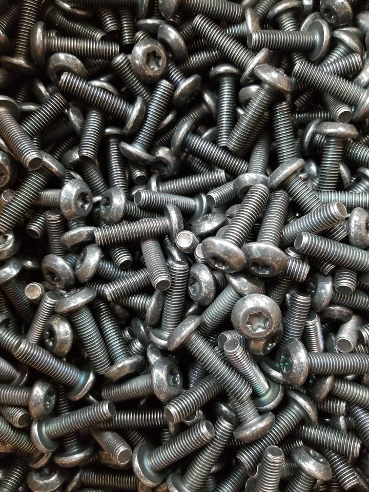 M8 x 1.25x30mm 6 Lobe Pan Head Machine Screw Mat Point Steel Cl 8.8 ...