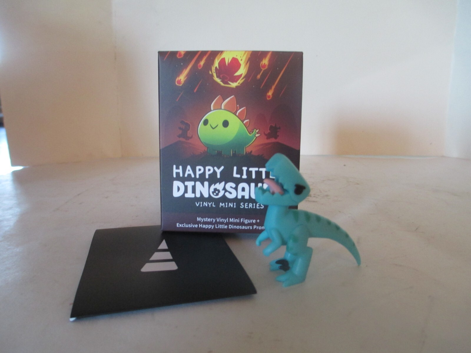 Happy Little Dinosaurs Vinyl Mini Series Figure & Promo Card RAGING ...