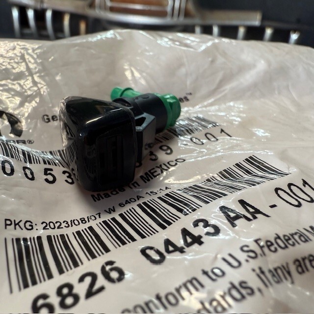 (1) OEM MOPAR 2005-2021 Jeep Grand Cherokee WINDSHIELD WASHER NOZZLE ...