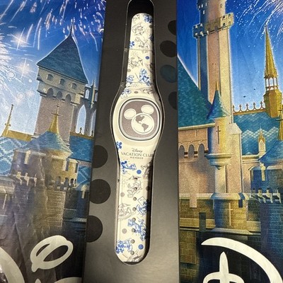 Disney Parks Disney Vacation Club DVC Mickey Magic Band MagicBand+ New ...