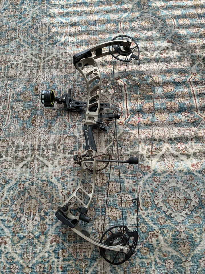 Prime Inline 1 RH Compound Bow 60-70lb 26-30.5" Draw Tan | eBay